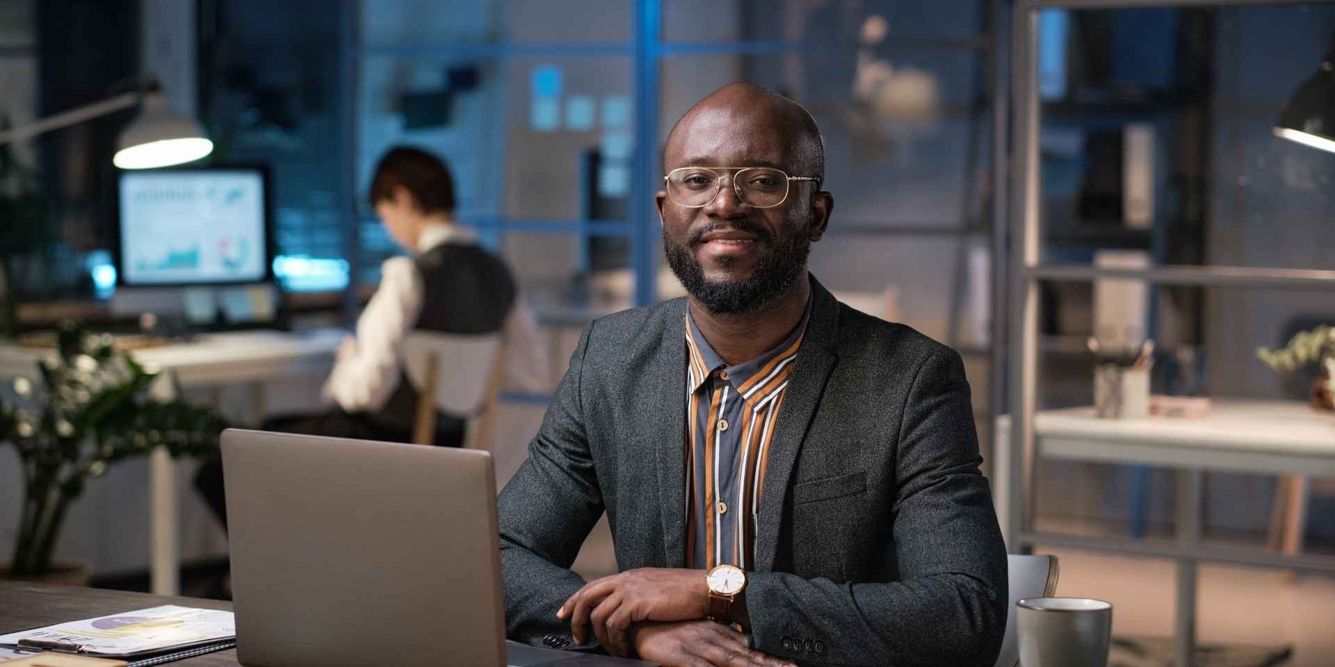 HR Analysts: Job Description & Responsibilities Explained